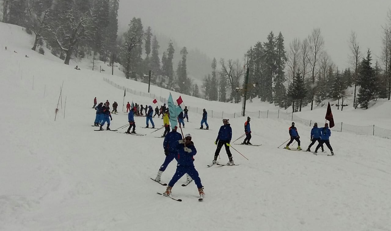 Snowfall rejuvenates tourism industry, sets slopes for skiing ...